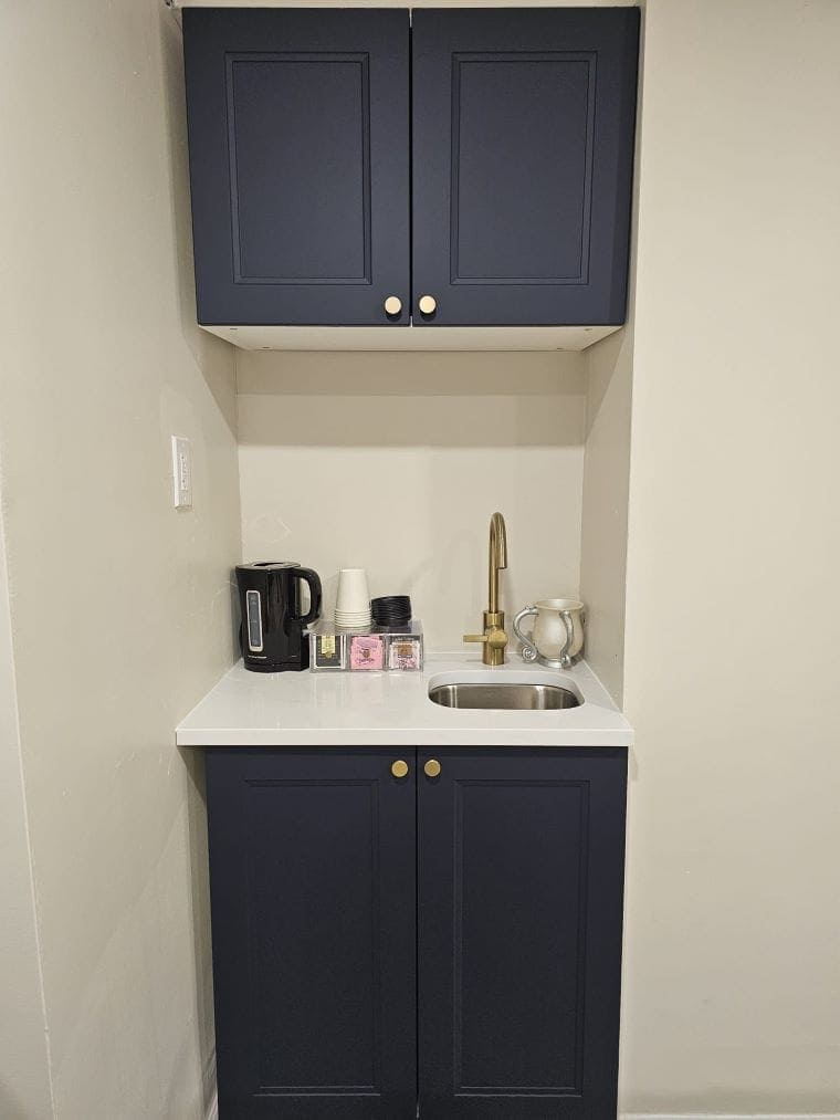 Crown St Suite - Crown Heights, NY - Kvation