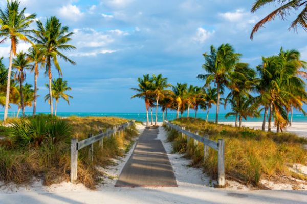 Kosher Vacation in Miami Beach: Guide for Frum Families - Kvation